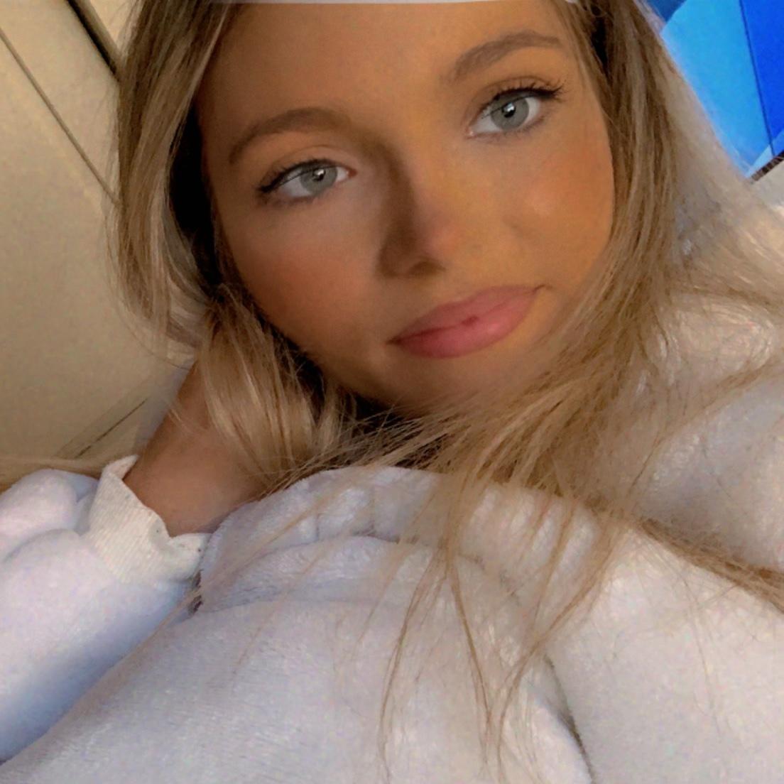 Check out Maya (@mayacrb18) on Linkme