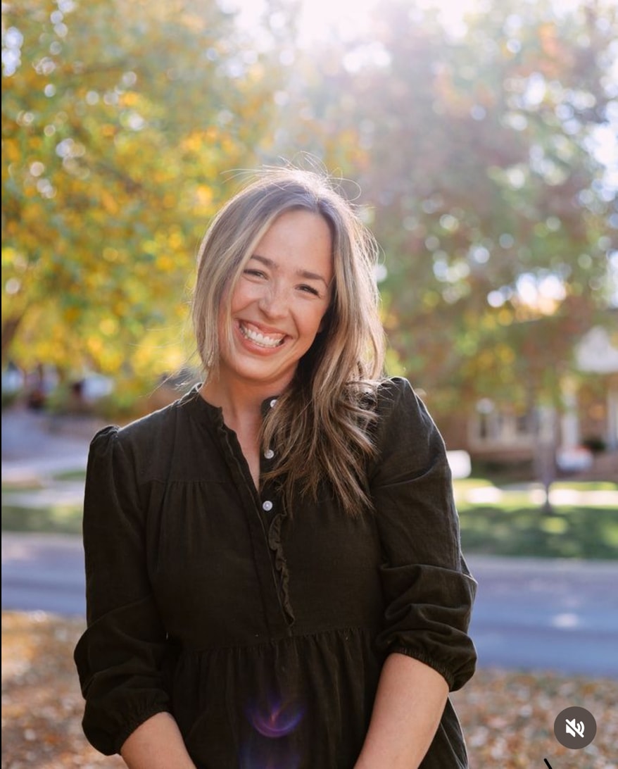 Check out Lynsey Ward (@momhoodmentor) on Linkme