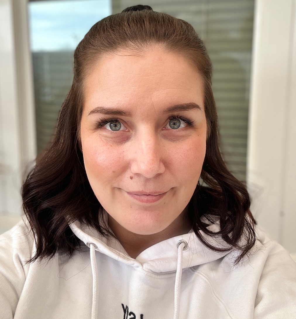 Check out Stephanie Bergman (@honeybump) on Linkme