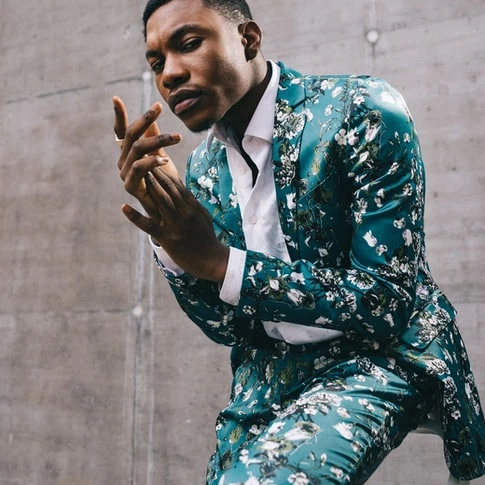 Landon (@pocketknife) on Linkme