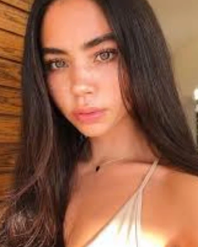 Maria Alice (@mariaalice22) on Linkme